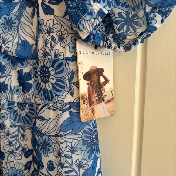 Sincerly Jules | Dresses | Floral Blue Sincerely Jules Dress Size M ...